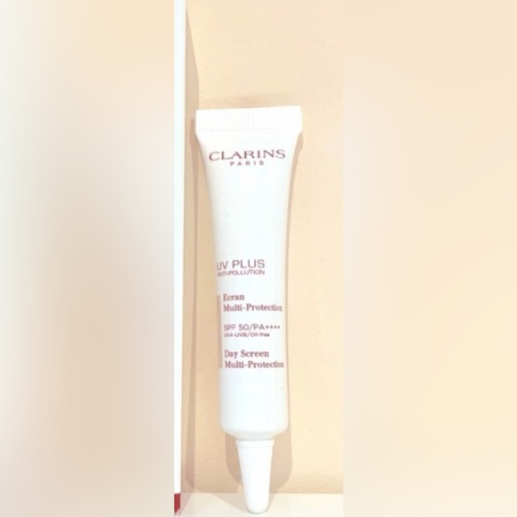 Clarins | Skincare | Clarins Uv Plus Antipollution Broadspectrum Spf5 ...